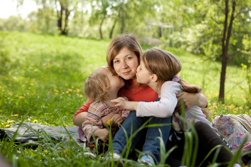 Naşteţi copii, ei vă duc în Rai!